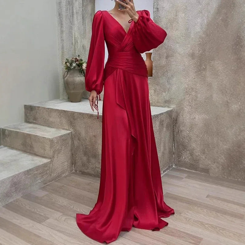 Aubrie - Graceful Maxi Dress with Flowing Design – Watson & Jones™